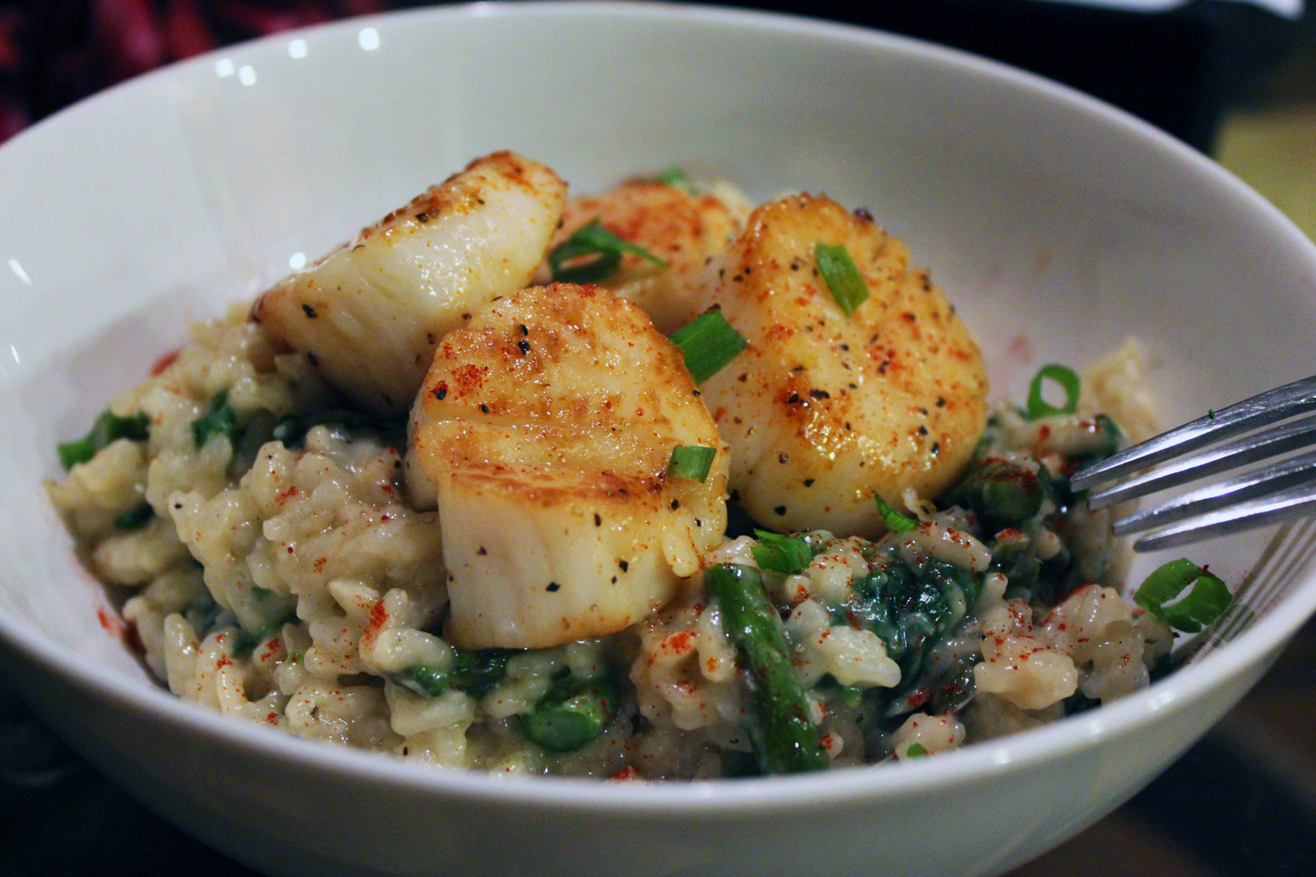 Parmesan Risotto w/ Asparagus & Scallops – Cooking Yummies